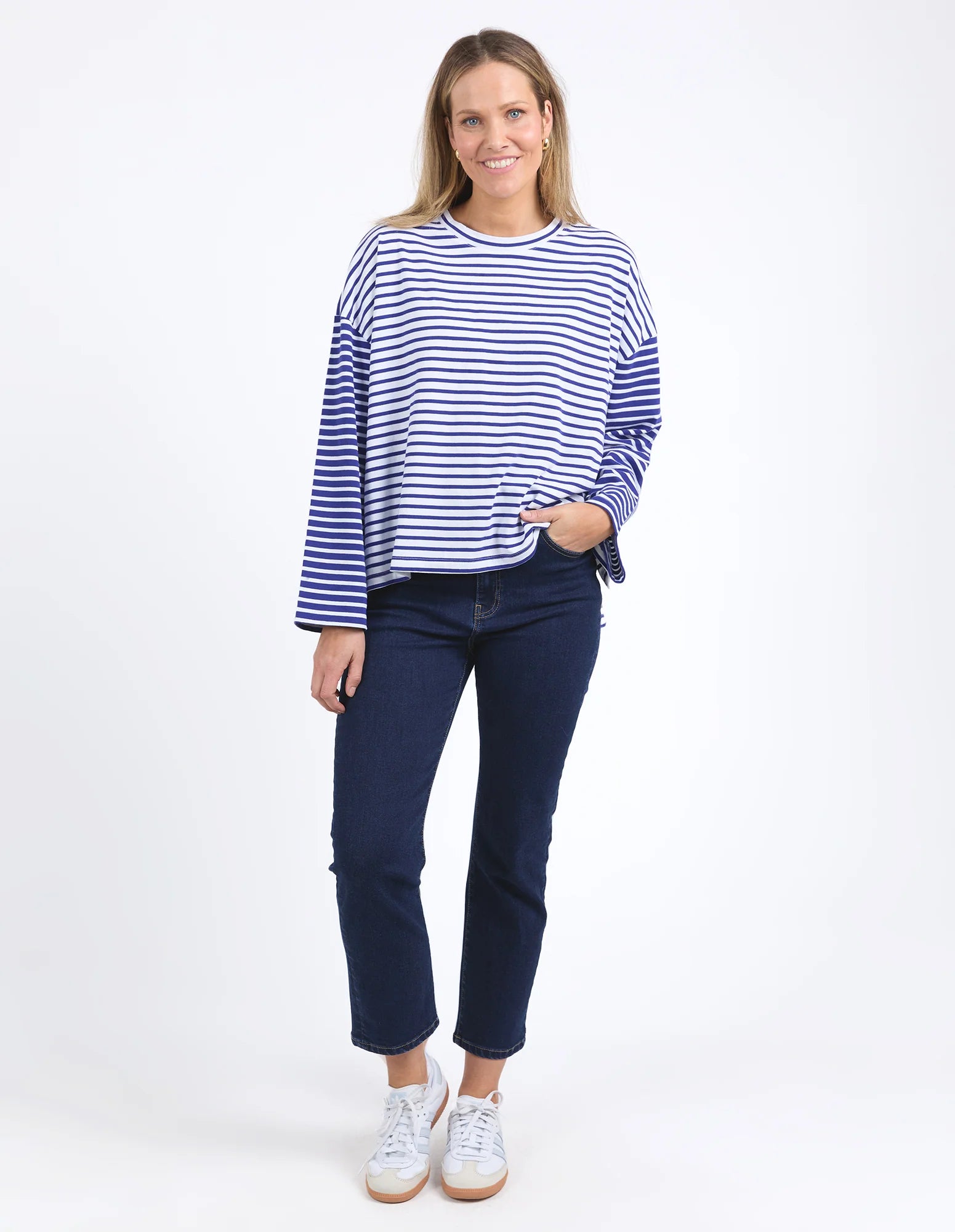 Elm Koki Sweat Deep Blue – Copyright Fashion